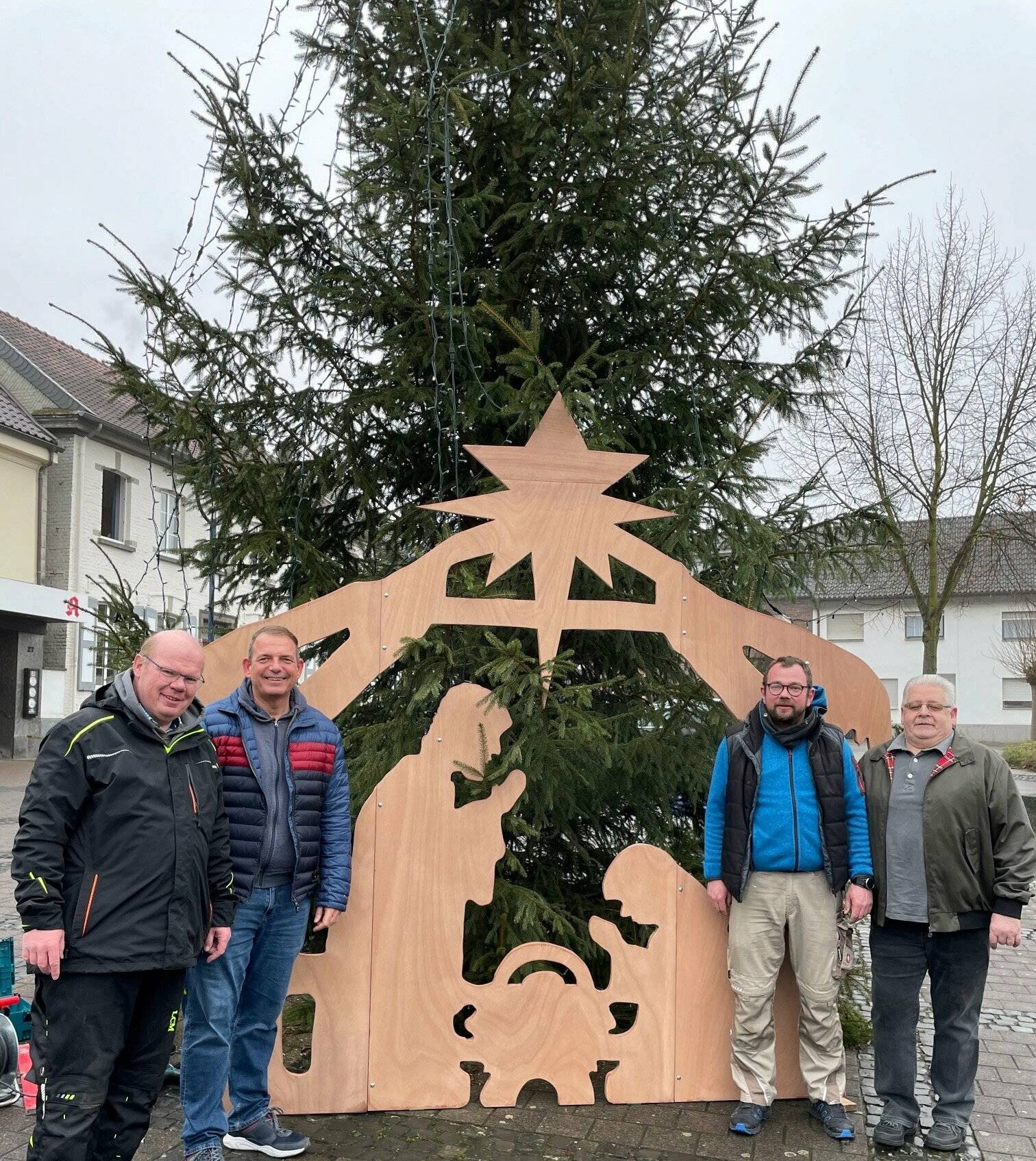 Krippe am Jüchener Markt von den Schützen des BSHV