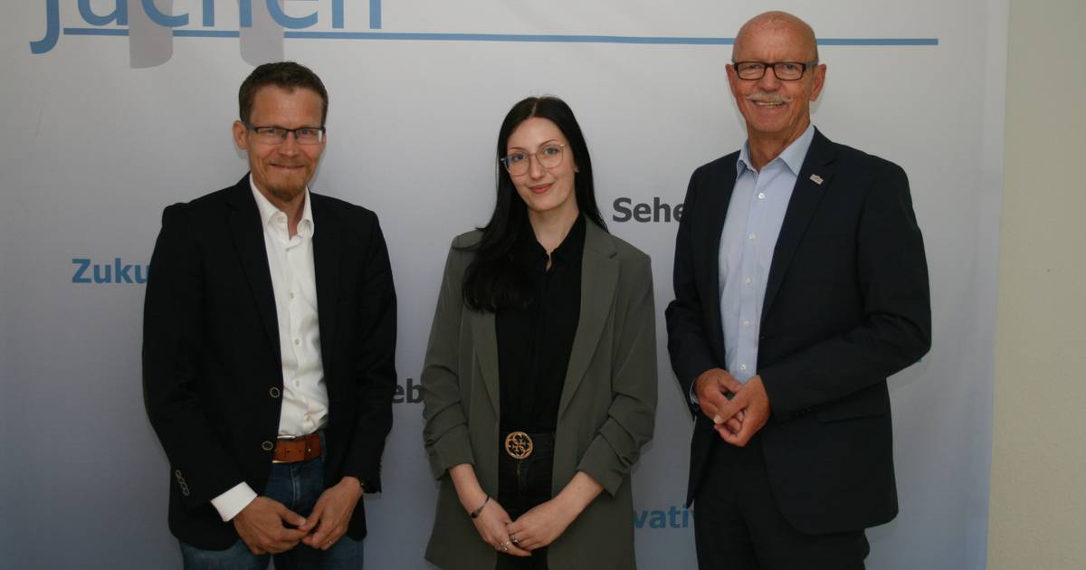 Jüchen: Neue Mitarbeiterin für das Archiv vorgestellt