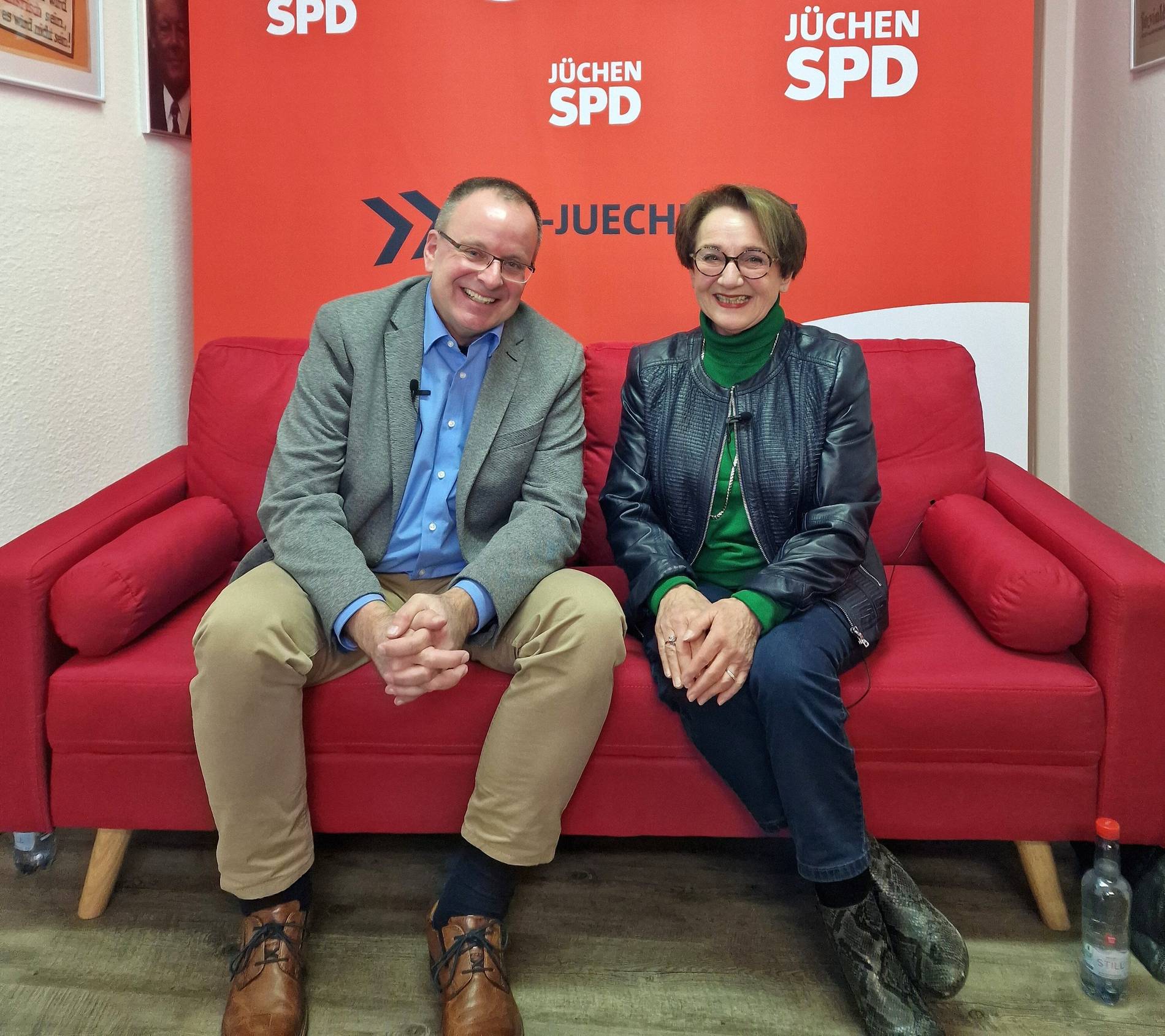 SPD Jüchen: Margarete Kranz beim "Talk auf dem Roten Sofa"