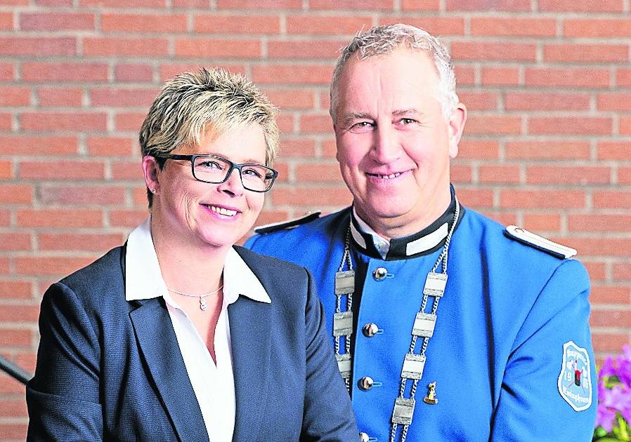 : König Ralf Haas wurde gestern Abend gekrönt