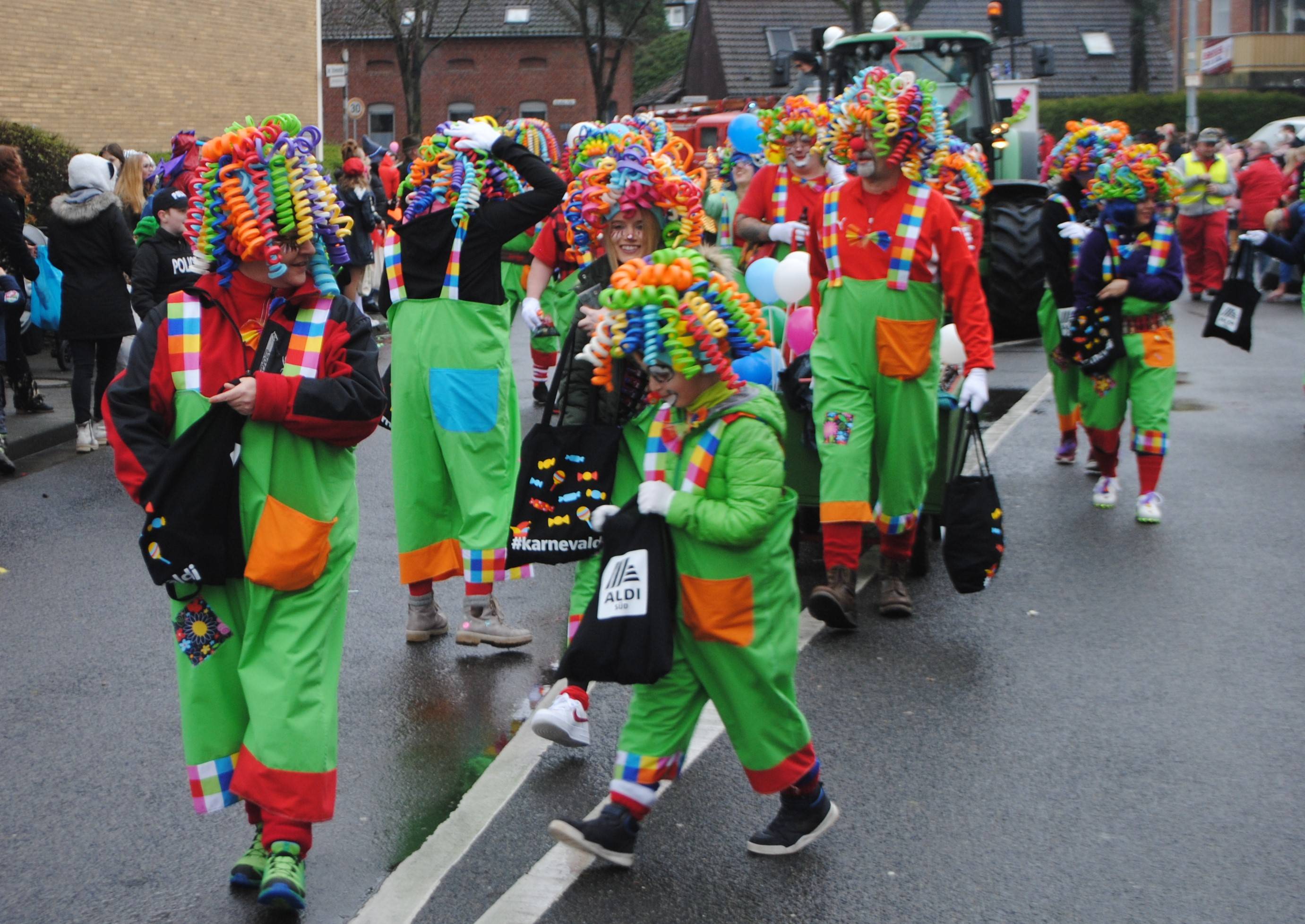 Kamelle, Blumen, Süßigkeiten